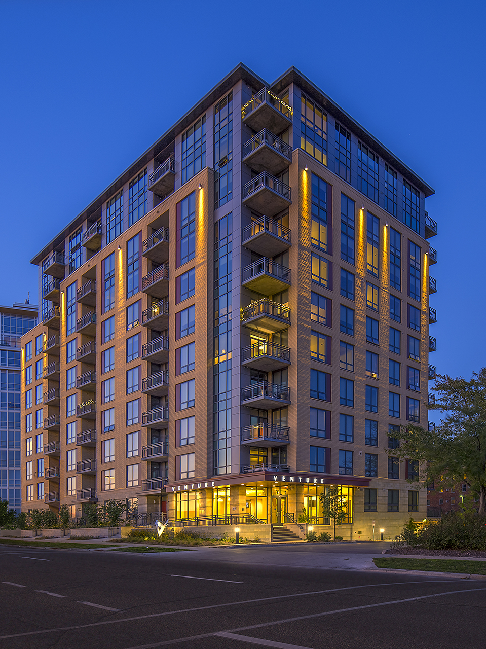 Venture – Luxury High Rise